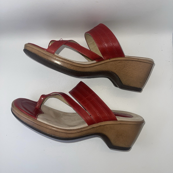 Dansko | Shoes | Dansko Leather Red Sandal Criss Cross Toe Strap 38758 ...